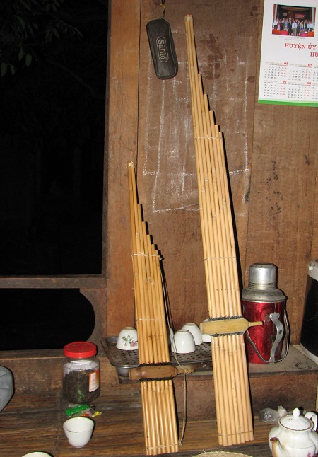 Vùng biên vẳng tiếng khèn bè