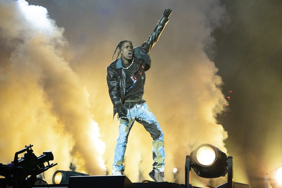 Rapper Travis Scott bị kiện trong thảm kịch lễ hội âm nhạc 8 người chết