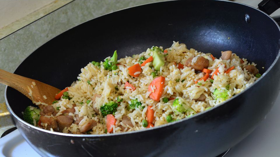 Phong vị: Cơm rang thời bao cấp