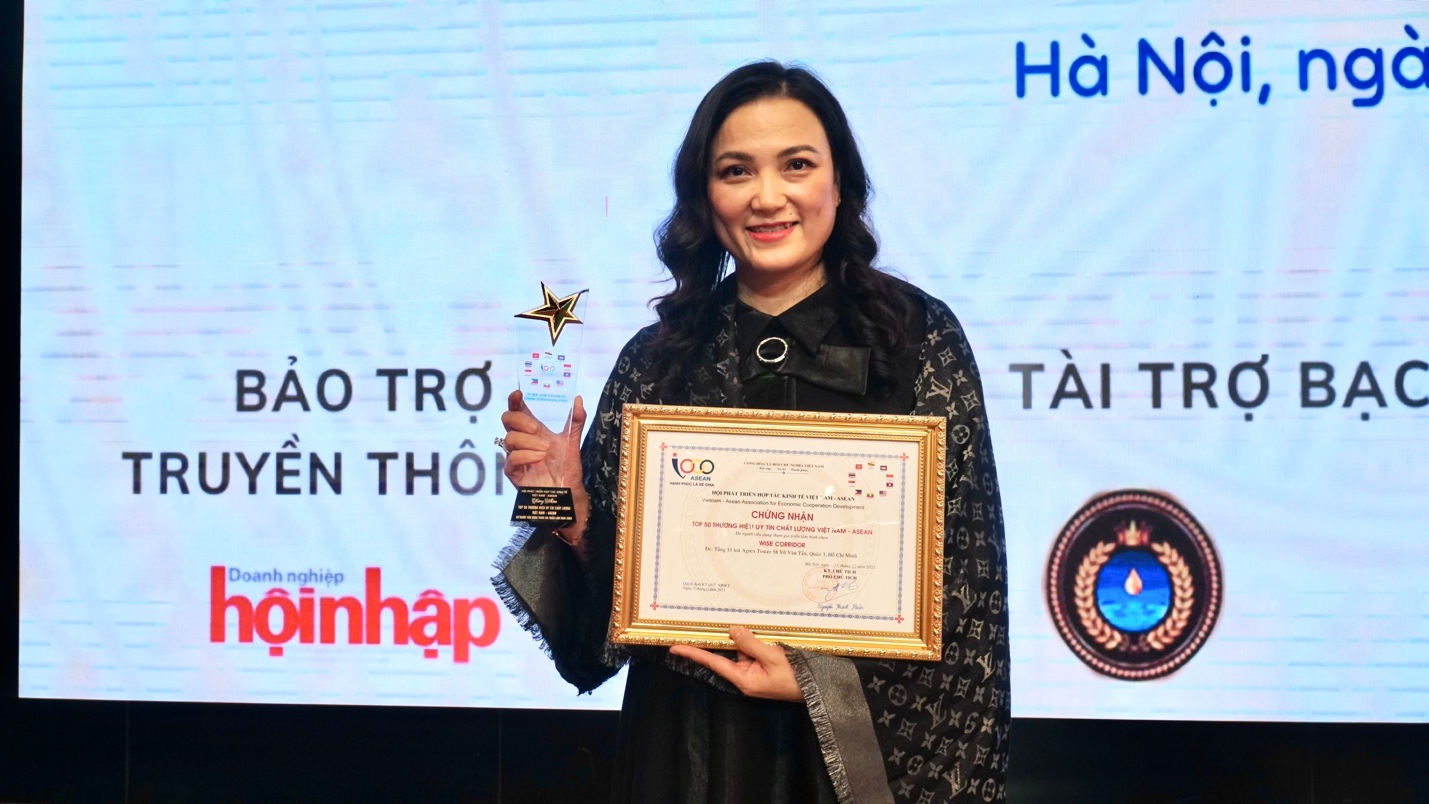 V Live International liên tiếp nhận 3 giải thưởng vàng vì sức khoẻ cộng ...