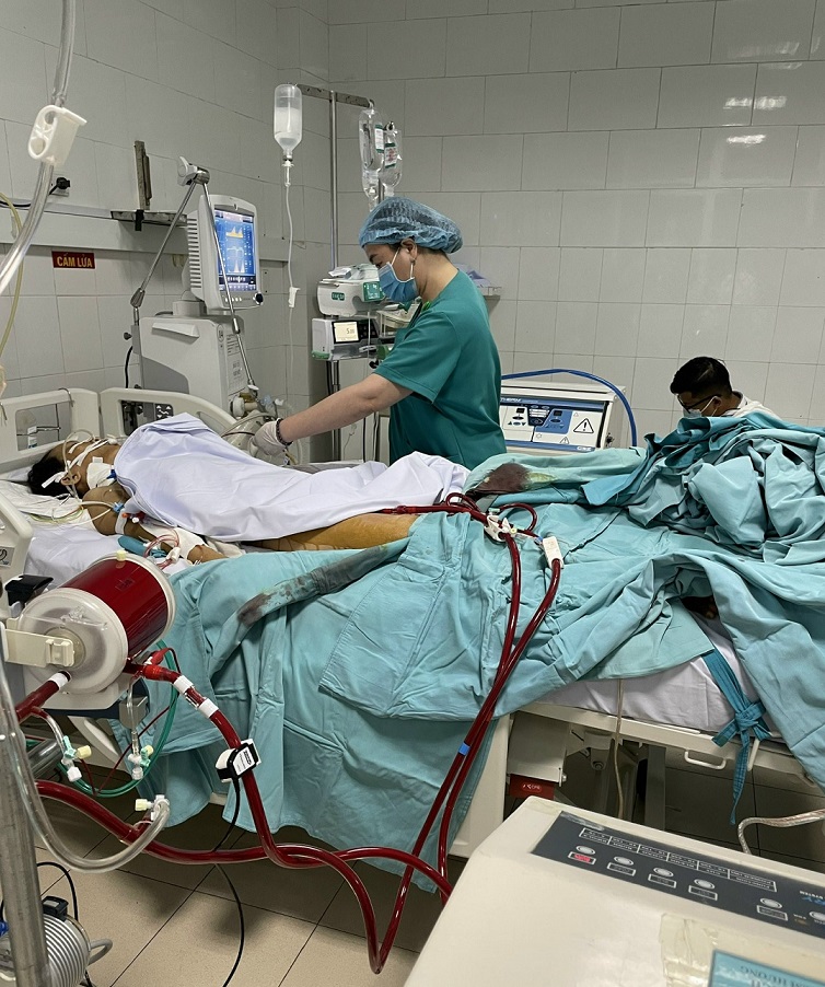 BVĐK tuyến tỉnh đầu tiên của miền Trung thực hiện thành công kỹ thuật ECMO