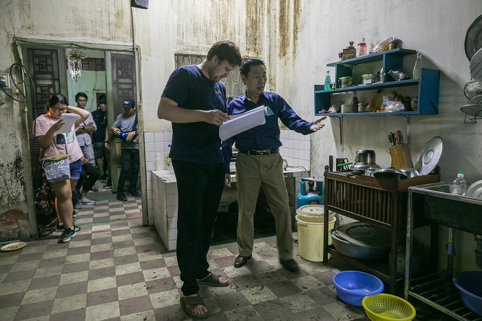 'Đêm tối rực rỡ' là phim hay nhất năm 2022: Có quá khen?