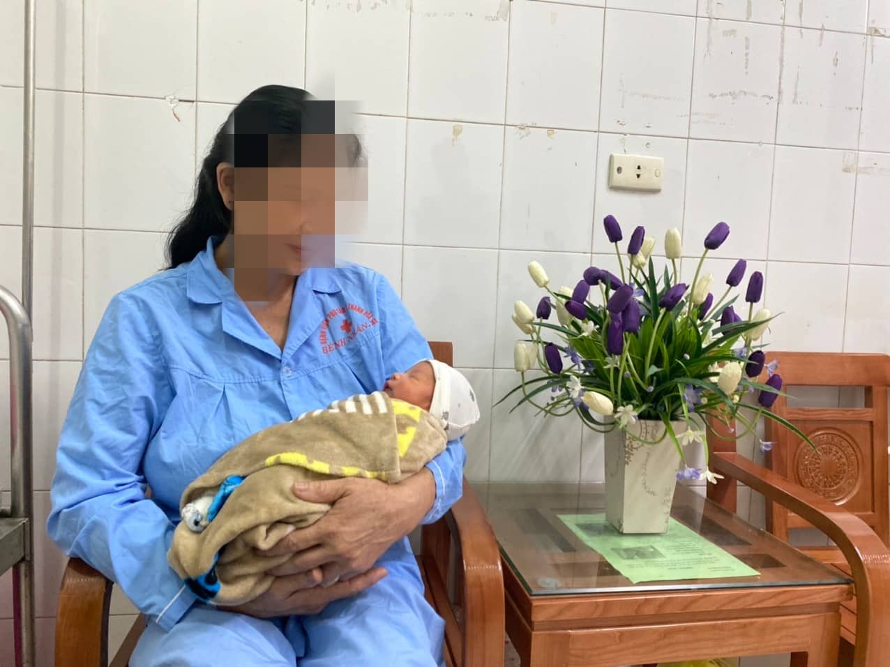 Bác sĩ chia sẻ hành trình sinh con của người phụ nữ 63 tuổi
