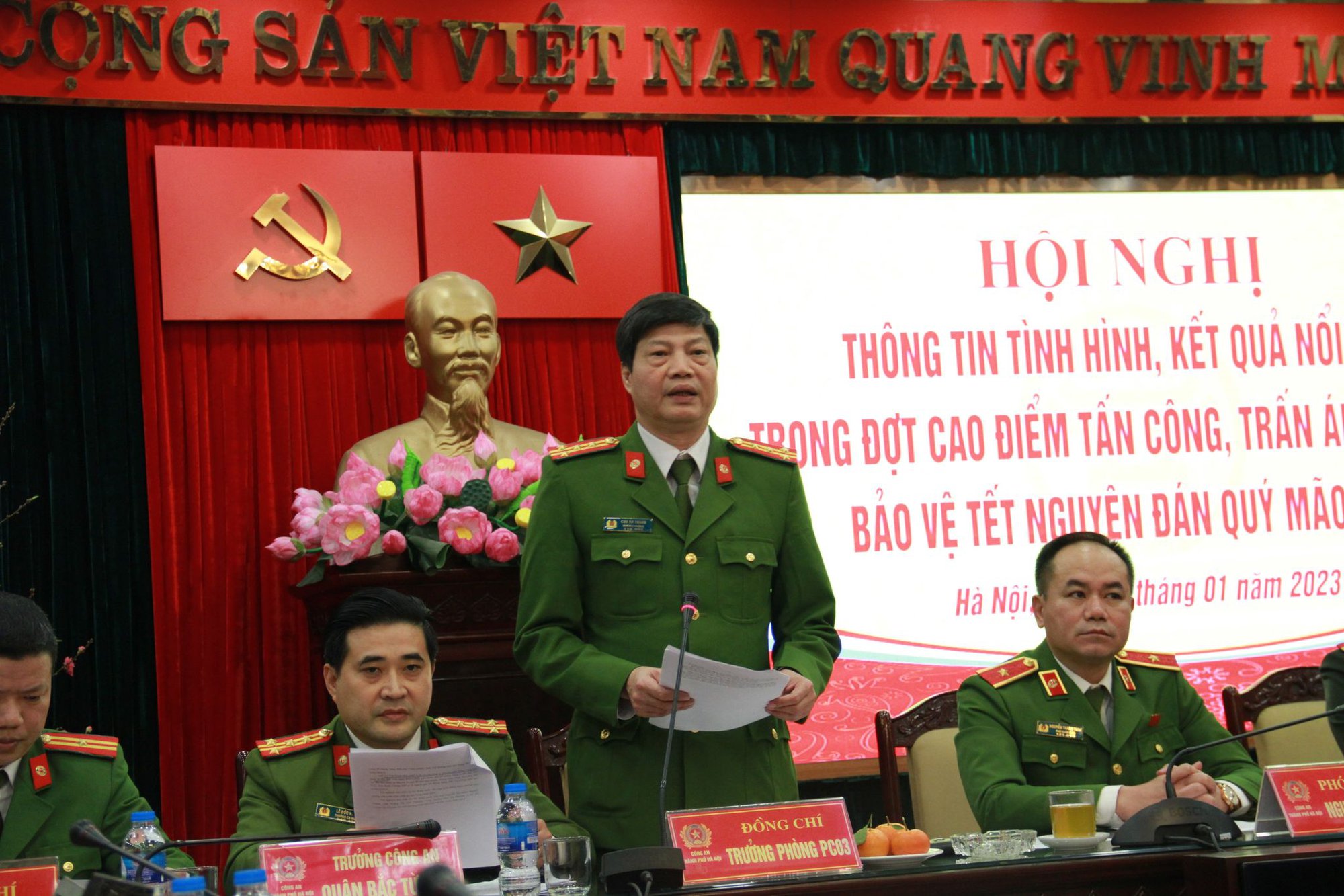 Công an Hà Nội tạm giữ 57 giám đốc, phó giám đốc và đăng kiểm viên để ...