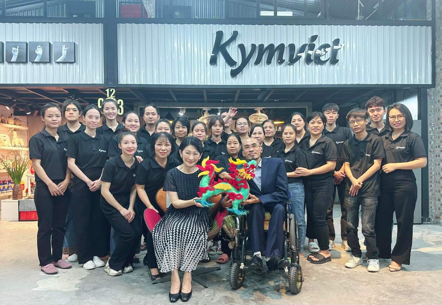 KymViet - gia đình của những người khuyết tật