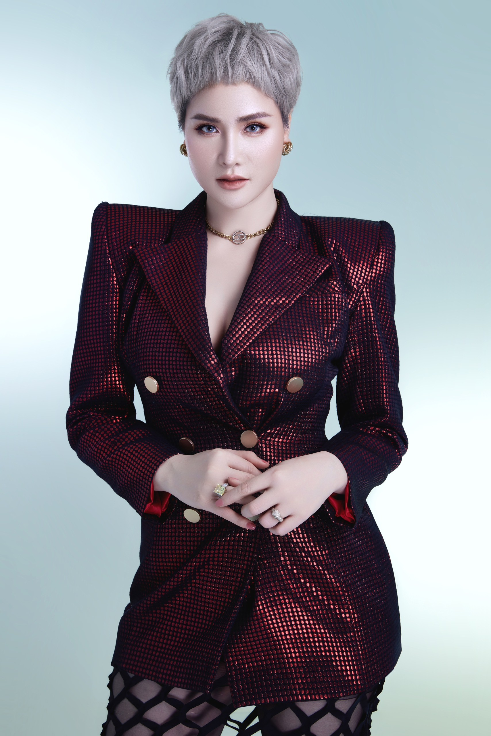 CEO Helen Nguyen- mang đến cho Phụ nữ Việt Nam sự hạnh phúc và trẻ đẹp