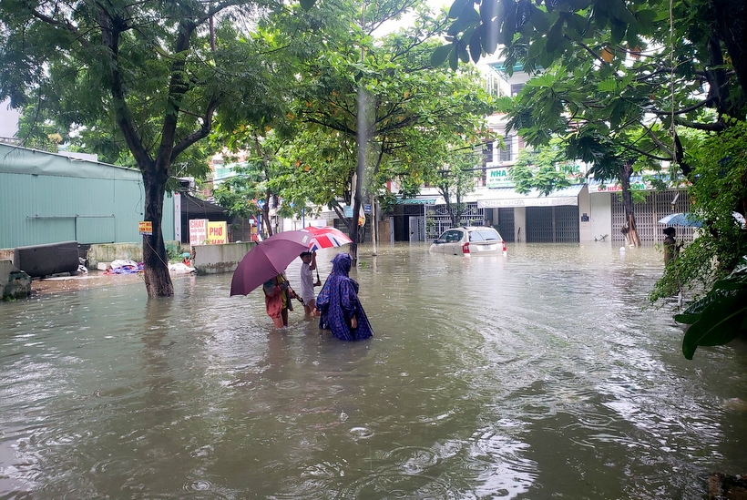 Diễn biến chi tiết mưa lũ miền Trung những ngày tới