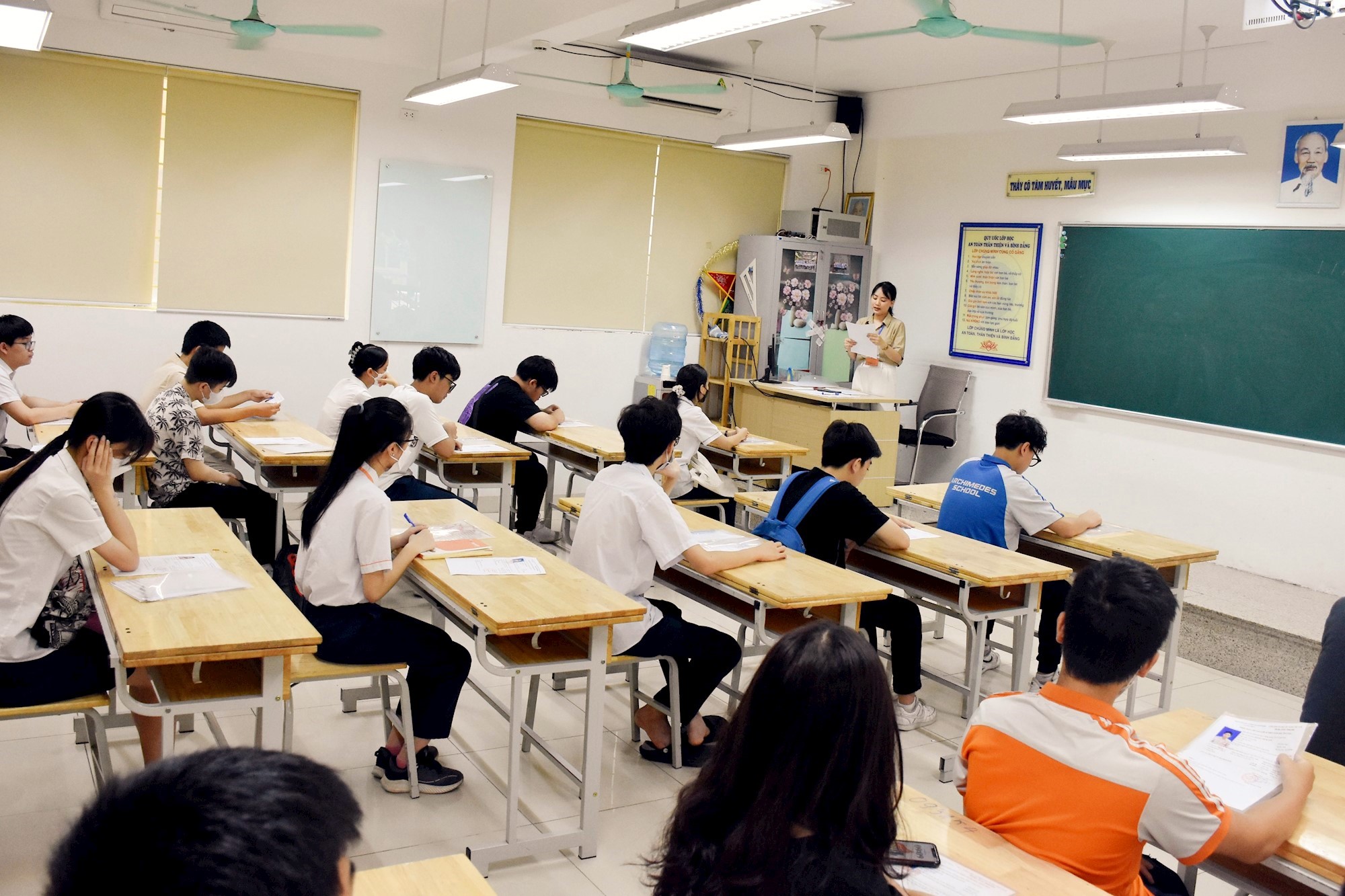 Các địa phương tuyển sinh lớp 10 năm học tới ra sao?