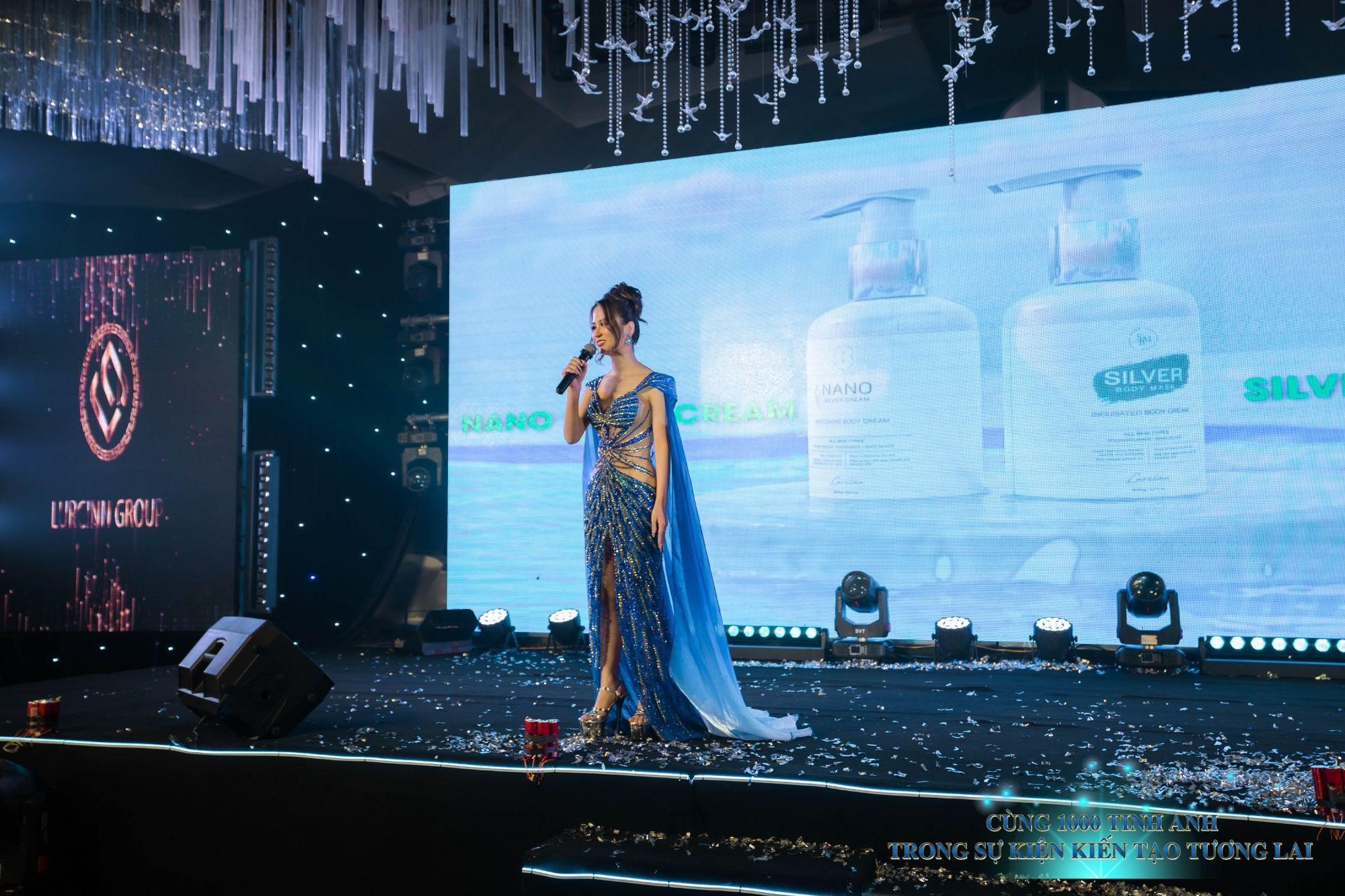 Lurcinn Group - Trình làng bộ siêu phẩm cho mùa hè tại sự kiện "Kiến tạo tương lai"