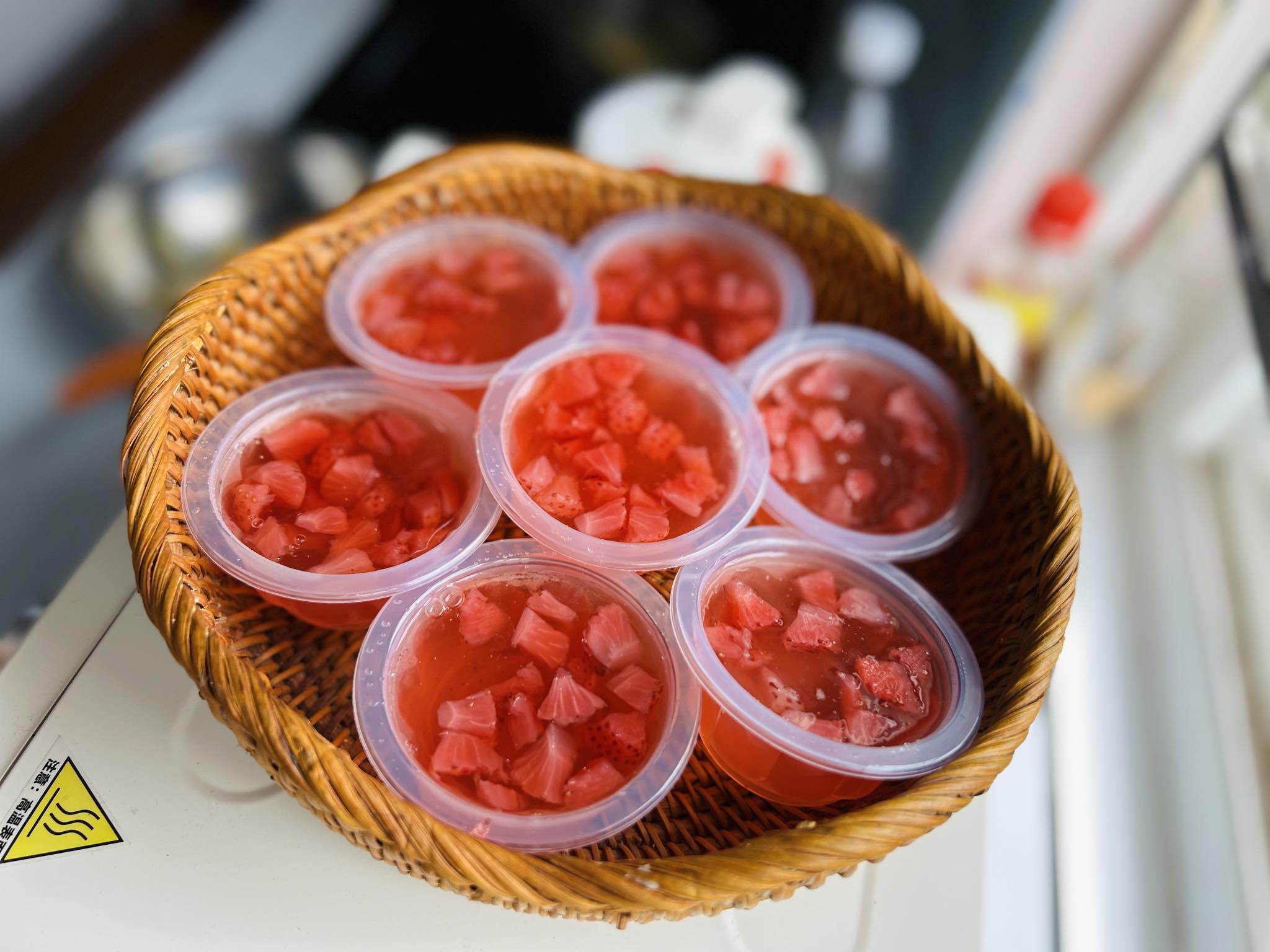 Cách phân biệt dâu tây Mộc Châu với dâu tây Trung Quốc