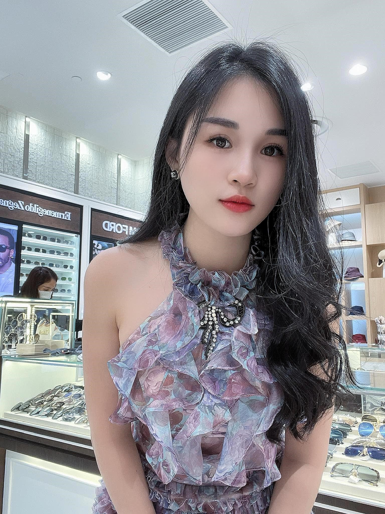 Live Creator 9x 'vạn người mê' không ngừng thử thách bản thân