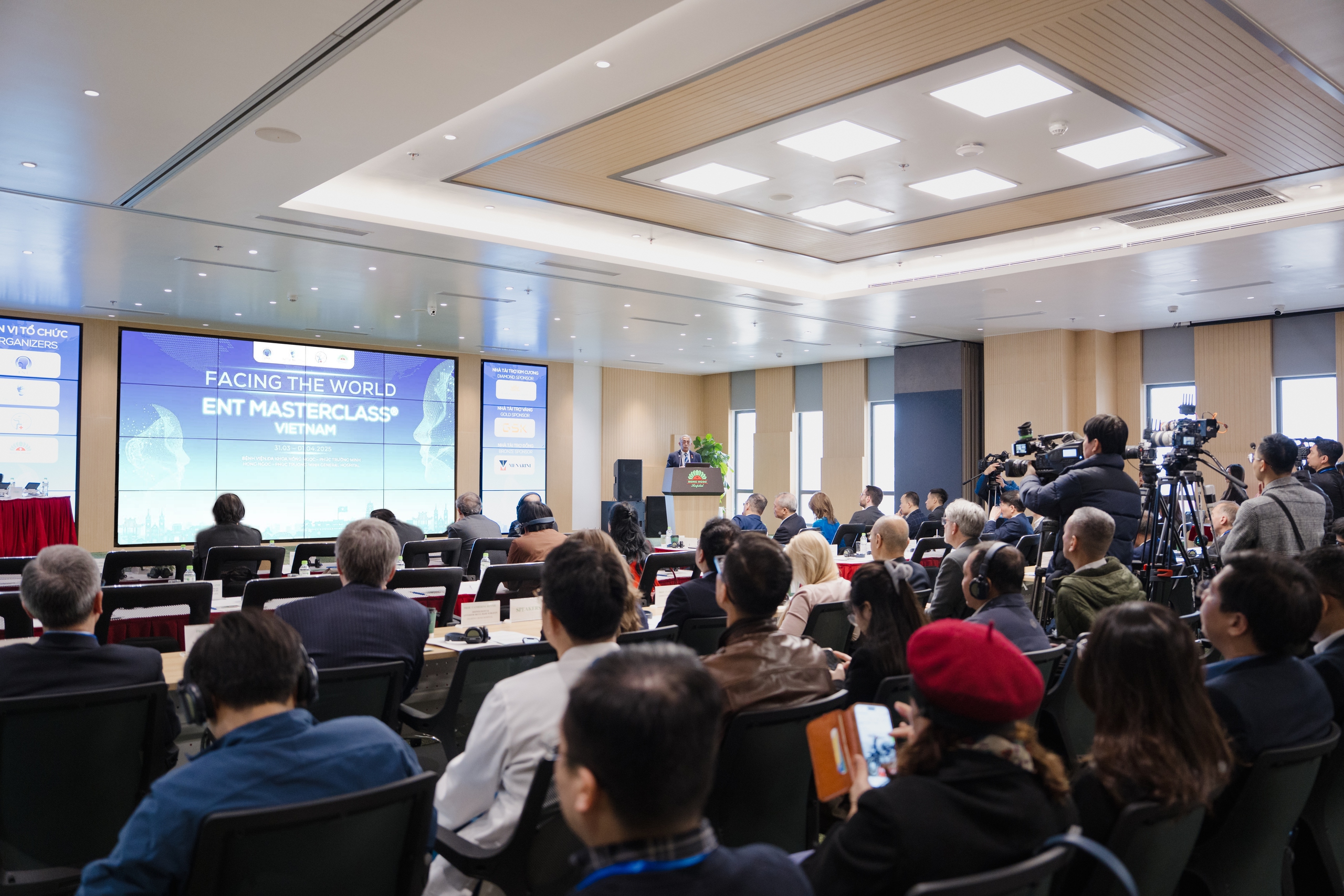 Tổ chức đào tạo bác sĩ quốc tế ENT Masterclass® - chia sẻ nhiều phương pháp điều trị mới về tai ...