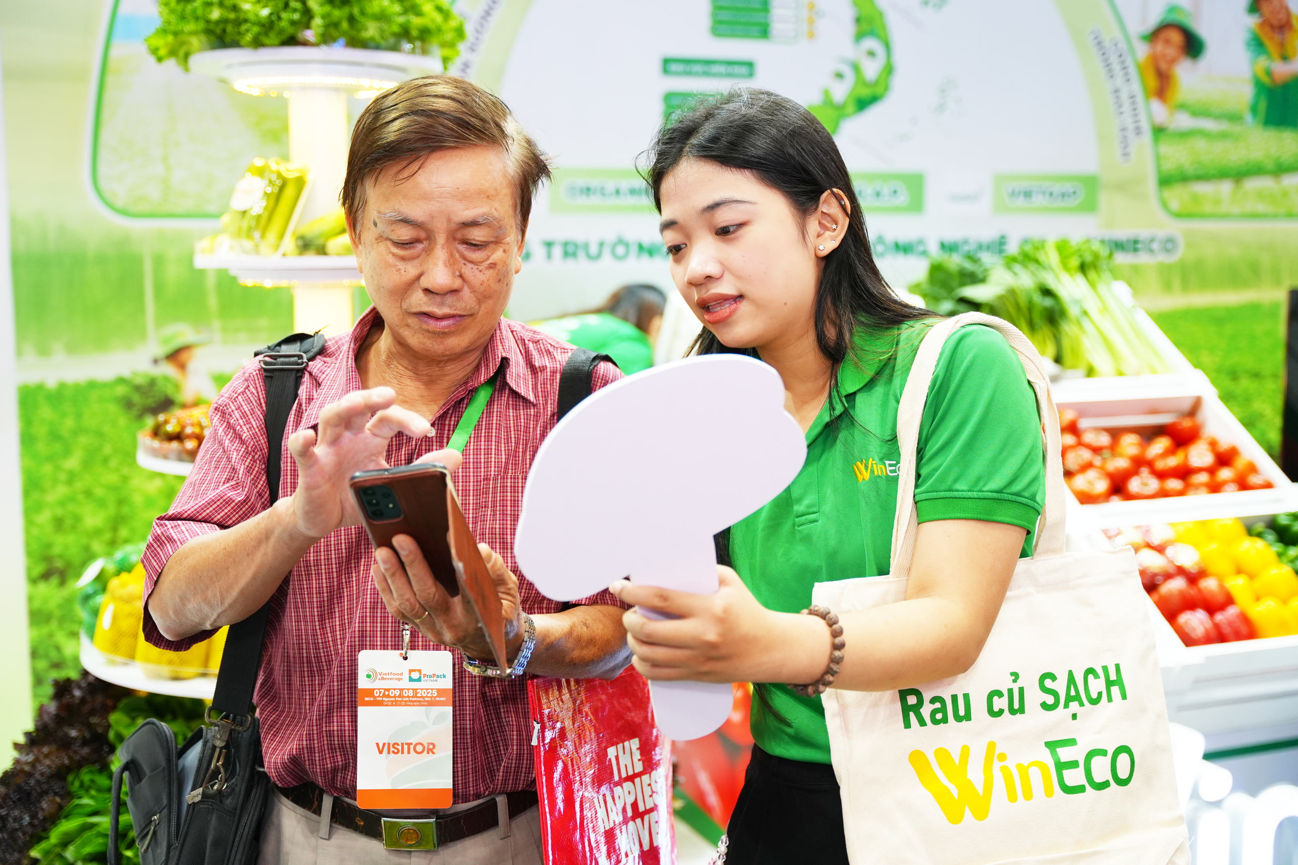 WinEco mang 'khu vườn' công nghệ cao đến Vietfood & Beverage – ProPack ...