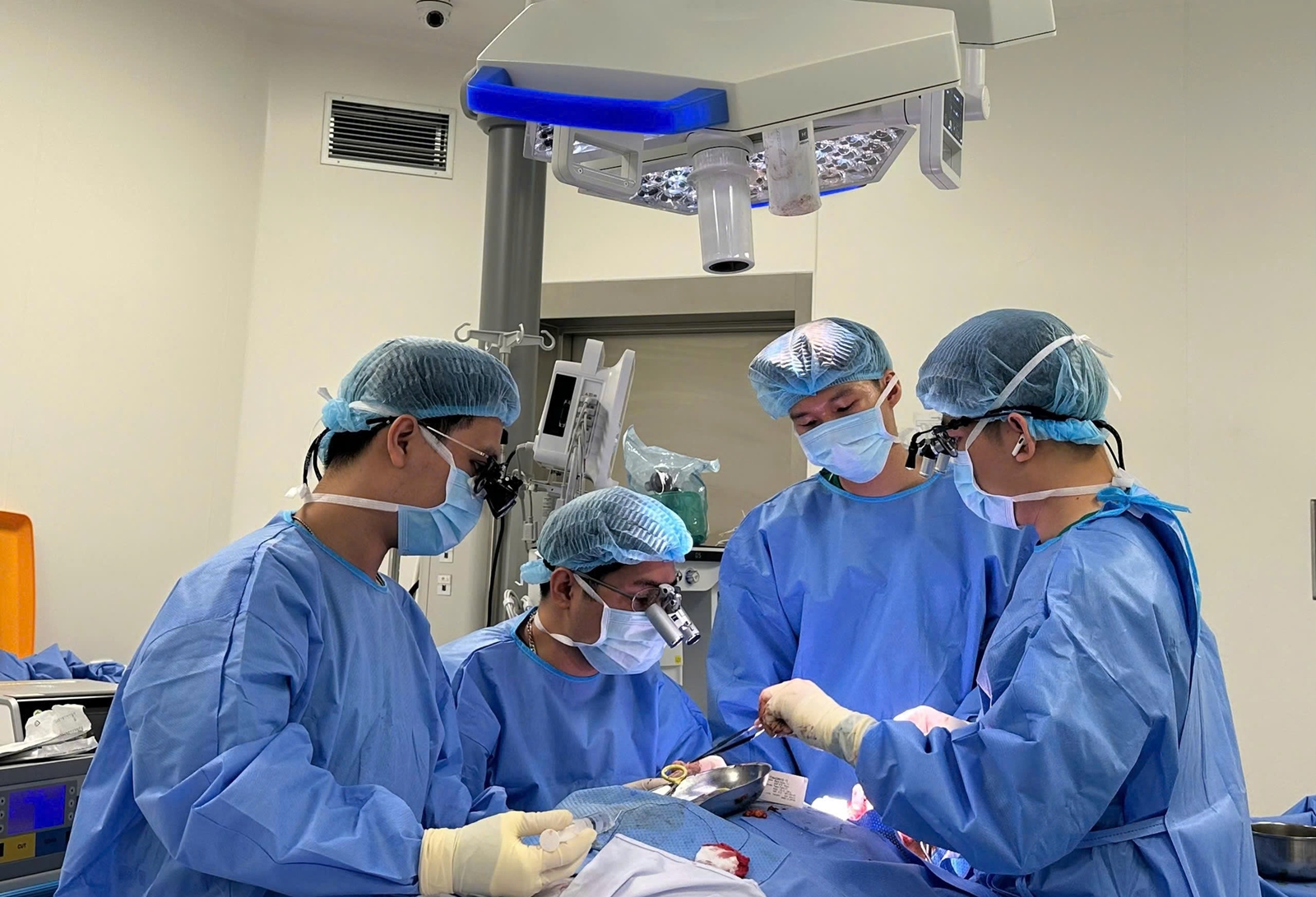 Military Hospital 175 performs tongue reconstruction for late-stage ...