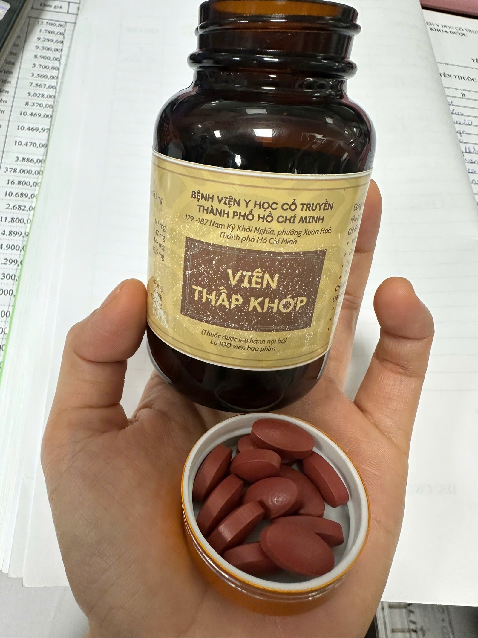 TPHCM: Điều tra vụ nghi làm giả thuốc Bệnh viện Y học cổ truyền