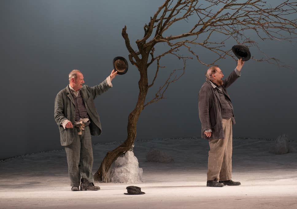 Sau 70 N m Trong Khi Ch i Godot C a Samuel Beckett V n y S c H t