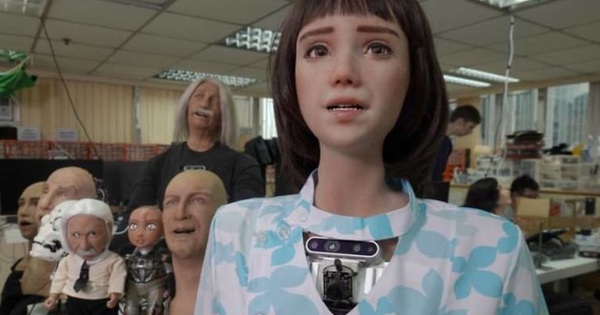 Cửa sổ văn hóa: Nữ nhân Robot Grace, robot hỗ trợ cảm xúc con người
