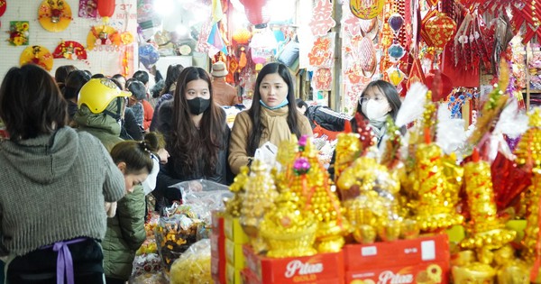 Ảnh: Loạt chợ truyền thống từng là 'kinh đô mua sắm Tết' giờ ra sao?