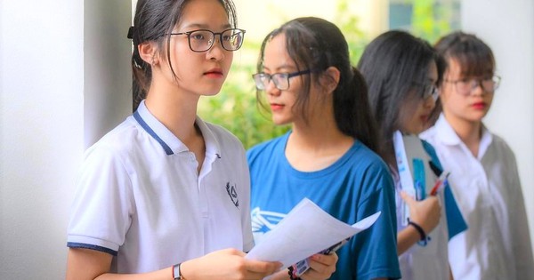 Học sinh, nhà trường lo lắng về xét tuyển sớm, Bộ GD làm rõ