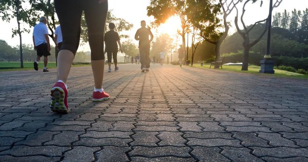 Đi bộ vào lúc nào là tốt nhất?