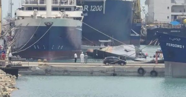 Tàu chiến IRIS Sahand của Iran bất ngờ chìm ở Vịnh Ba Tư