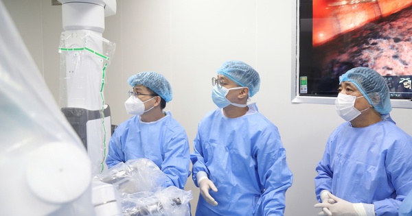 Tiến bộ của phẫu thuật nội soi robot xâm lấn tối thiểu trong điều trị ...